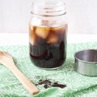 Easy Big Batch Cold Brew Coffee | The Fit Cookie