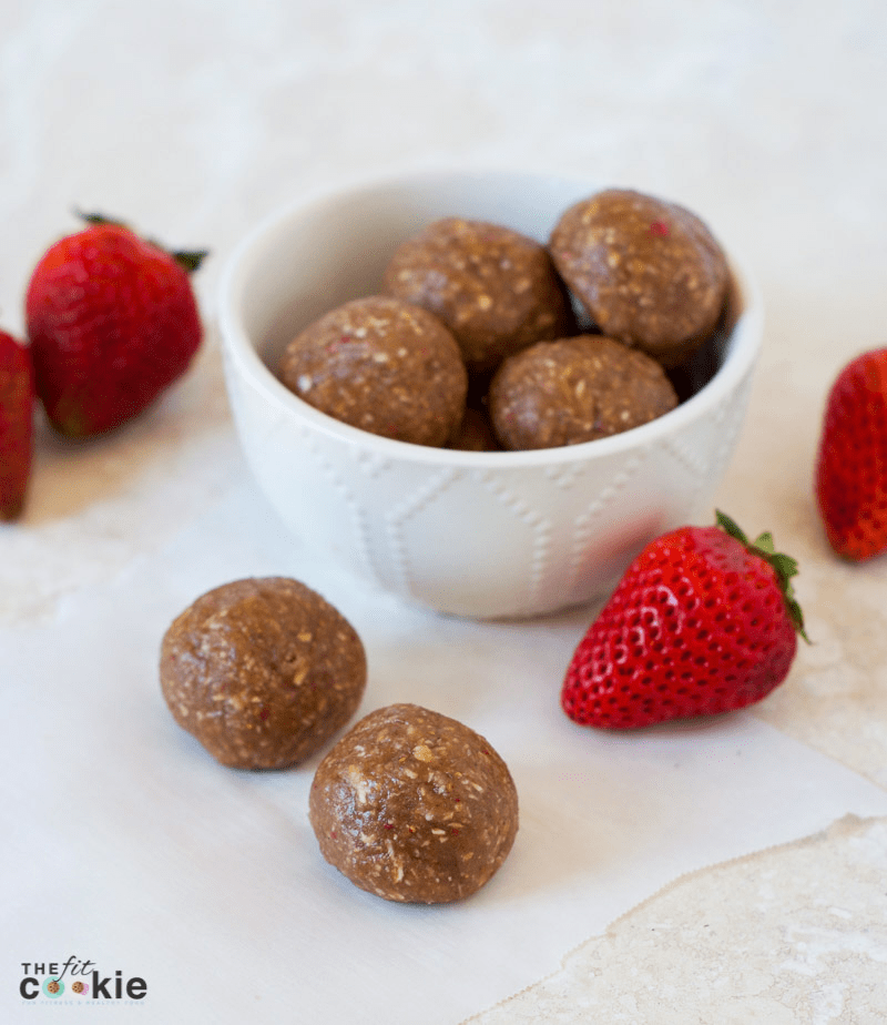 Strawberry Oat Protein Bites (Gluten Free) • The Fit Cookie